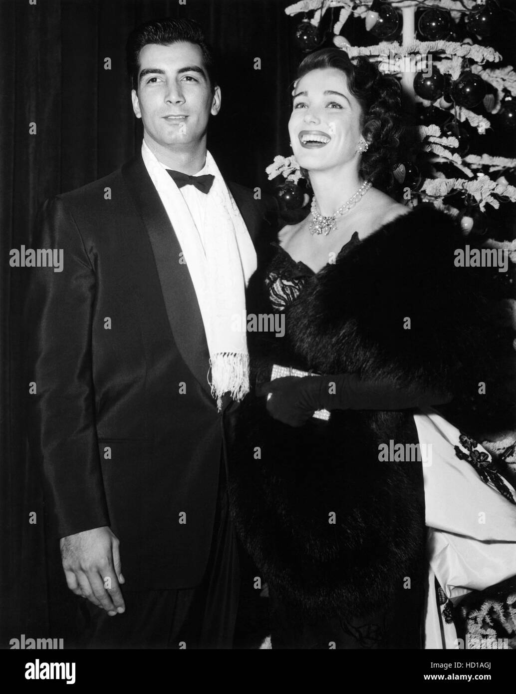 From left: Ray Danton, Julie Adams at the invitational premiere of I'LL ...