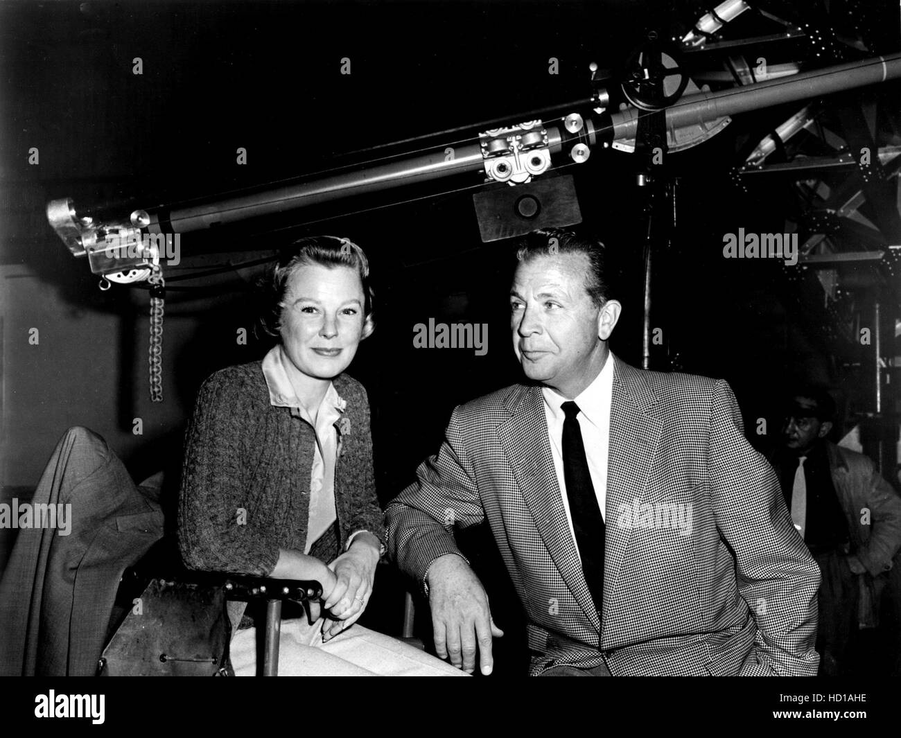 Actress JUNE ALLYSON visits director-producer husband DICK POWELL on ...