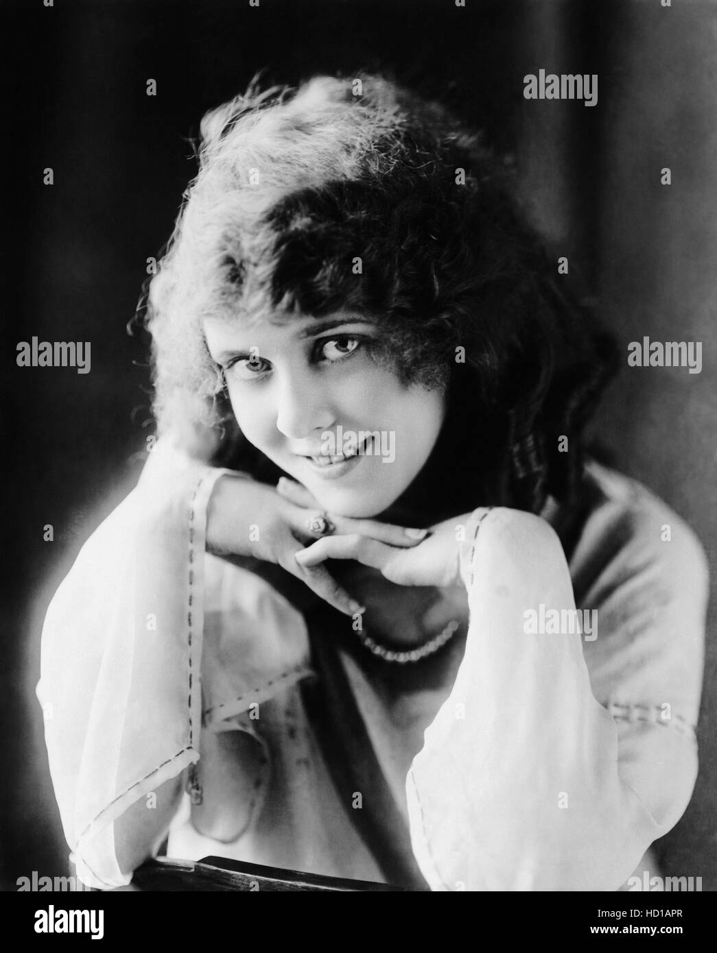 Silent movie actress June Caprice, ca. 1918 Stock Photo - Alamy