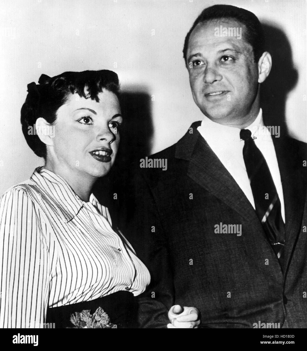 JUDY GARLAND and SID LUFT just prior to their marriage, 1952 Stock ...
