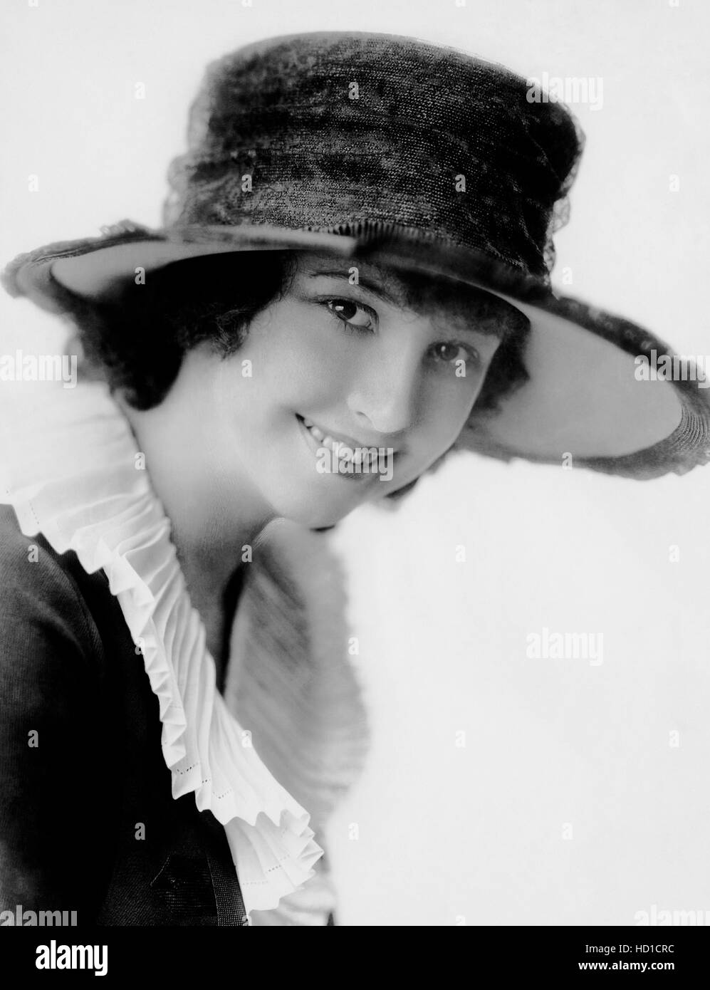 Silent movie actress Lucy Fox, ca. 1918 Stock Photo - Alamy