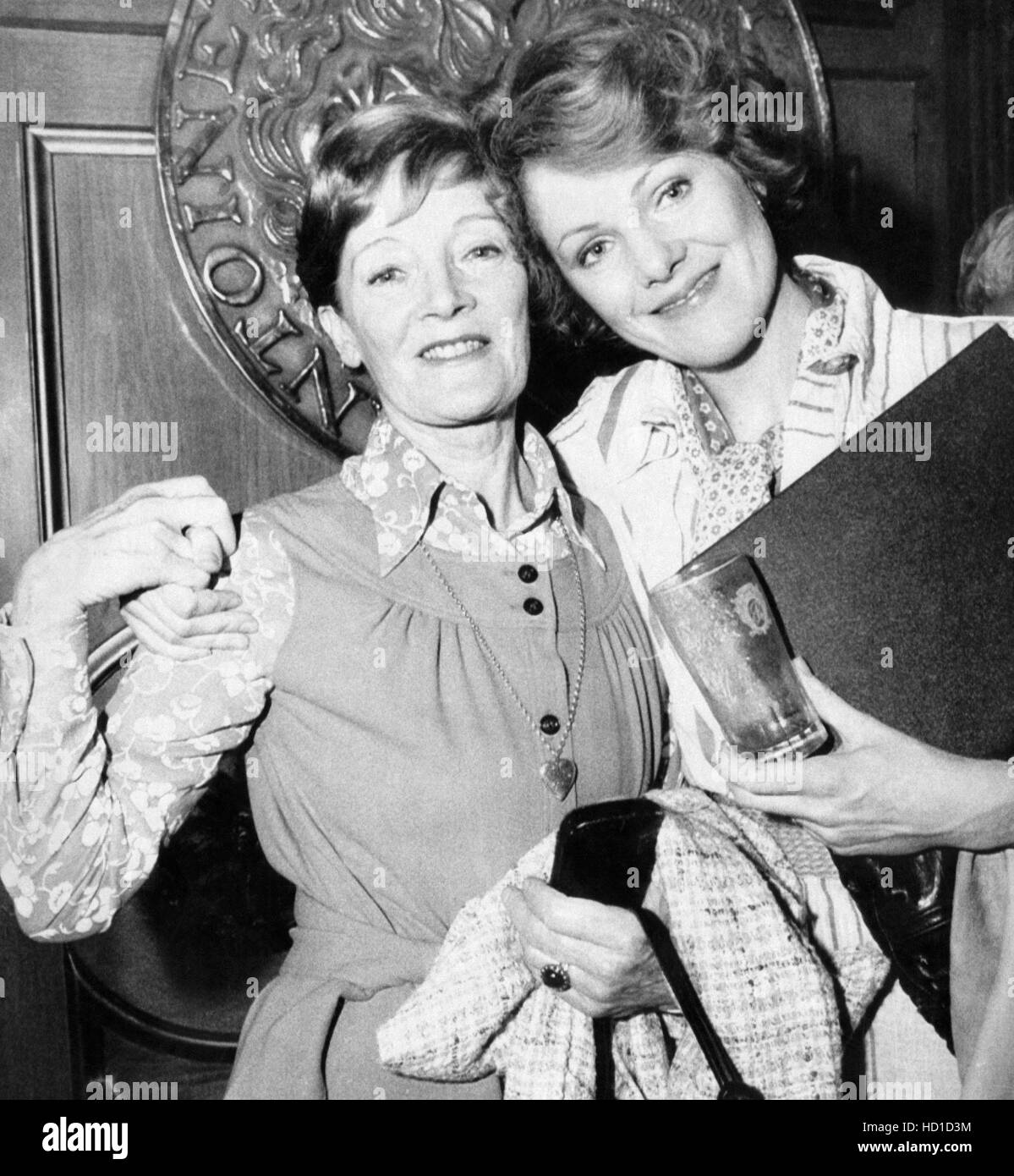 Lynn Redgrave, (right), with her mother, Rachel Kempson, at Tony Award ...
