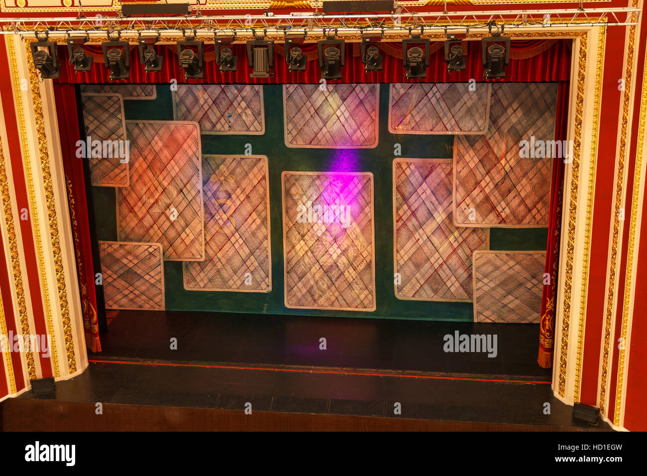 Stage scenery theatre hi-res stock photography and images - Alamy