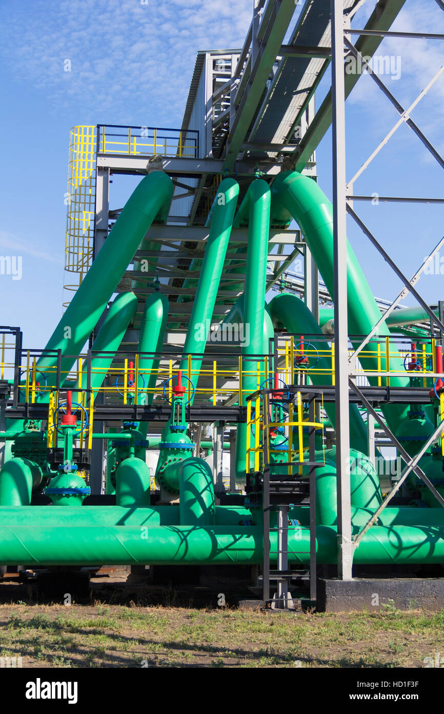 Petroleum plant hi-res stock photography and images - Alamy