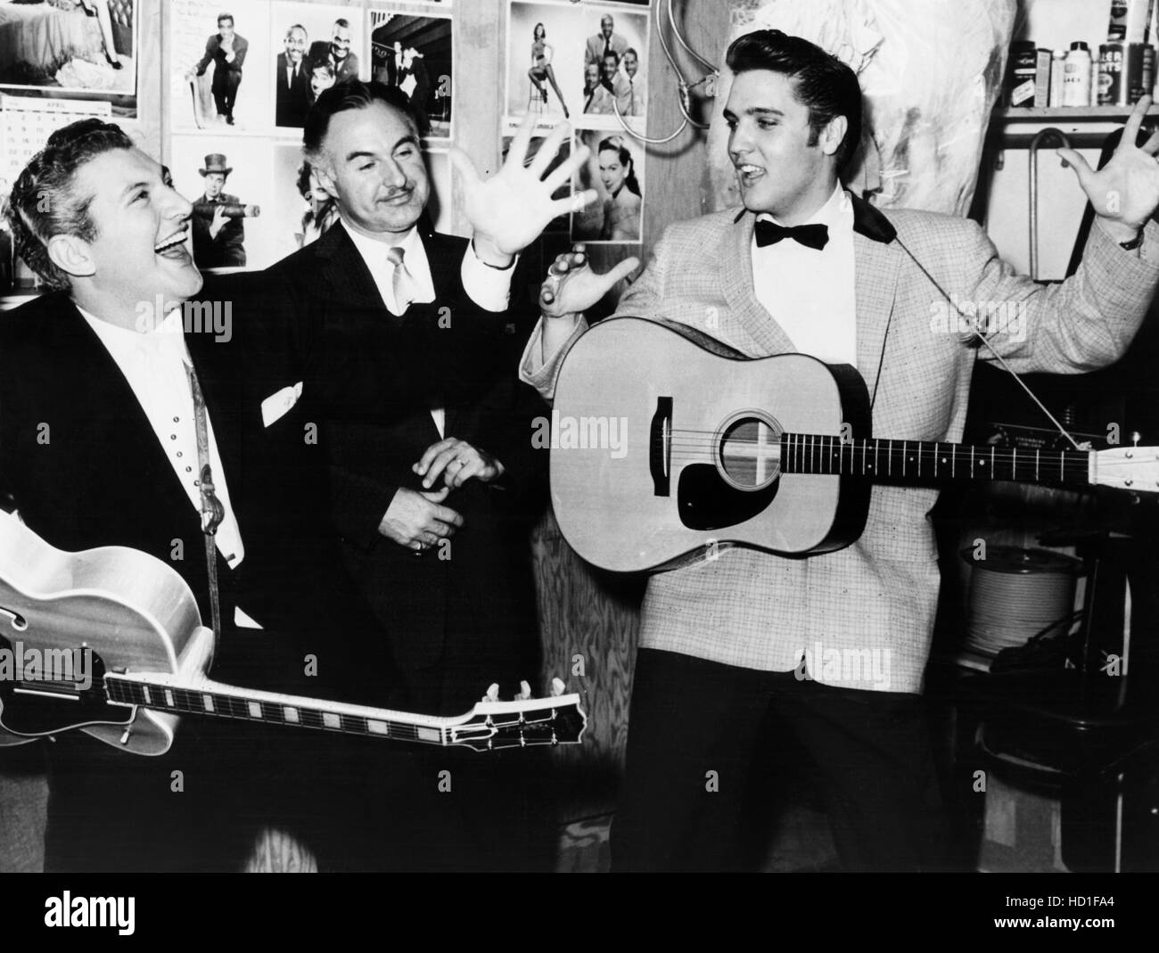 From left, Liberace, George Liberace, Elvis Presley, at the New ...