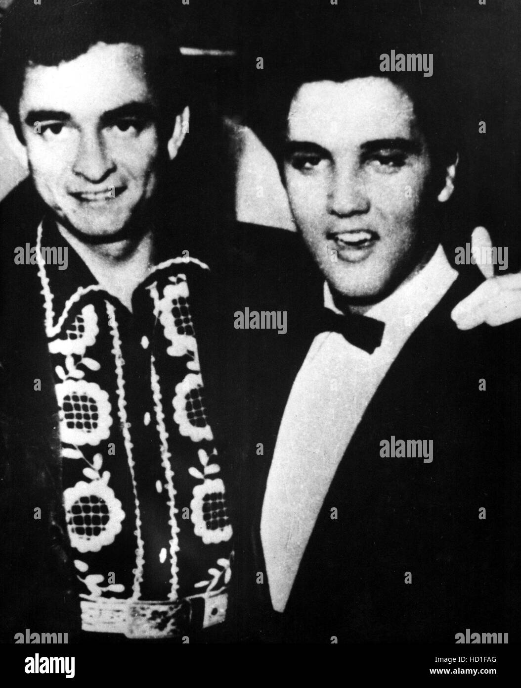 From left, Johnny Cash, Elvis Presley, at trhe Lamar-Airways Shopping ...