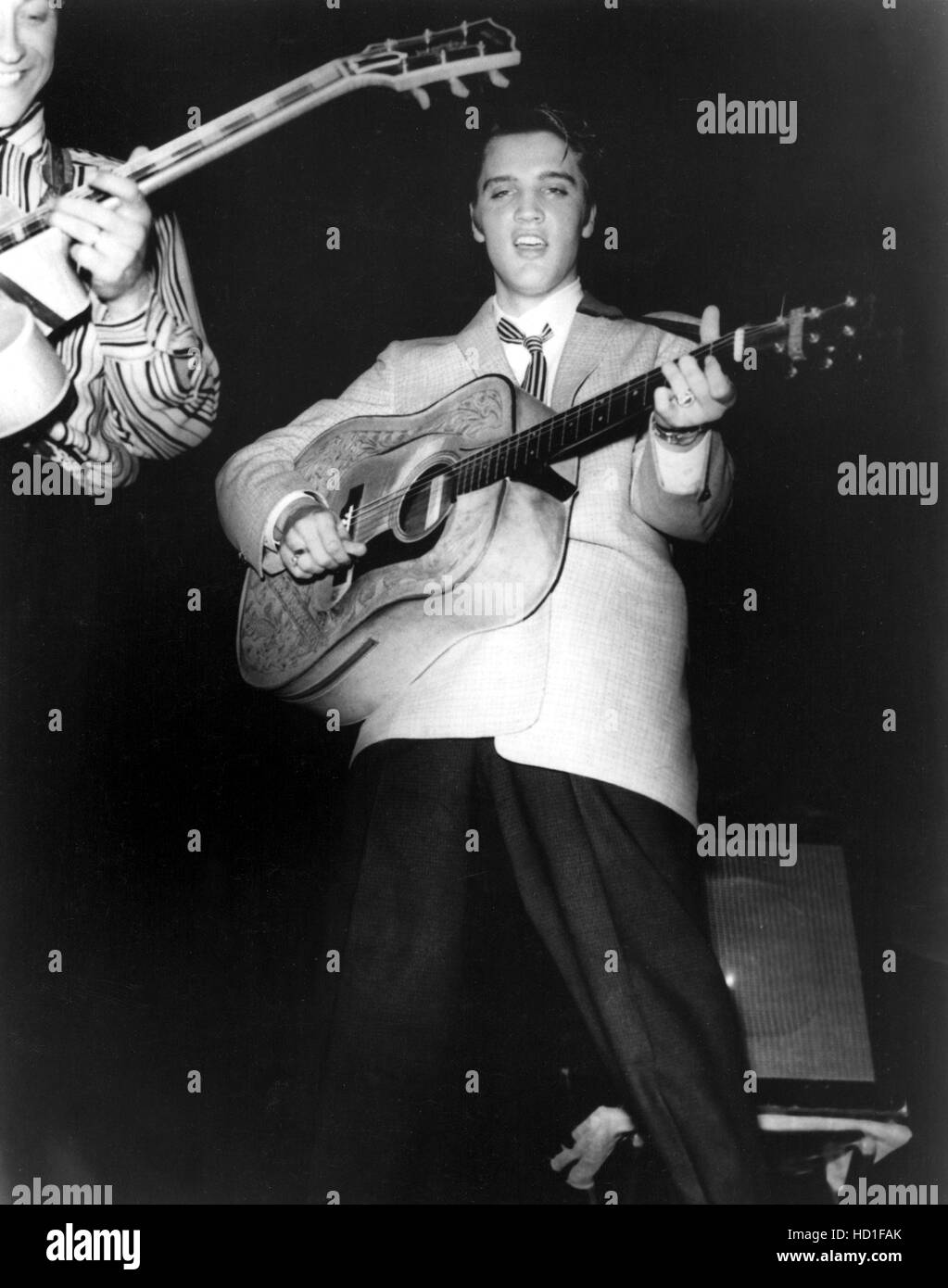 ELVIS PRESLEY during early live gig, c. mid-1950s Stock Photo - Alamy