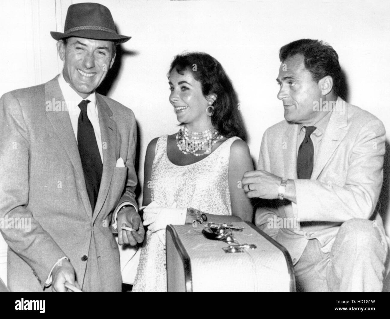 Former husband Michael Wilding greeted by Elizabeth Taylor and present ...