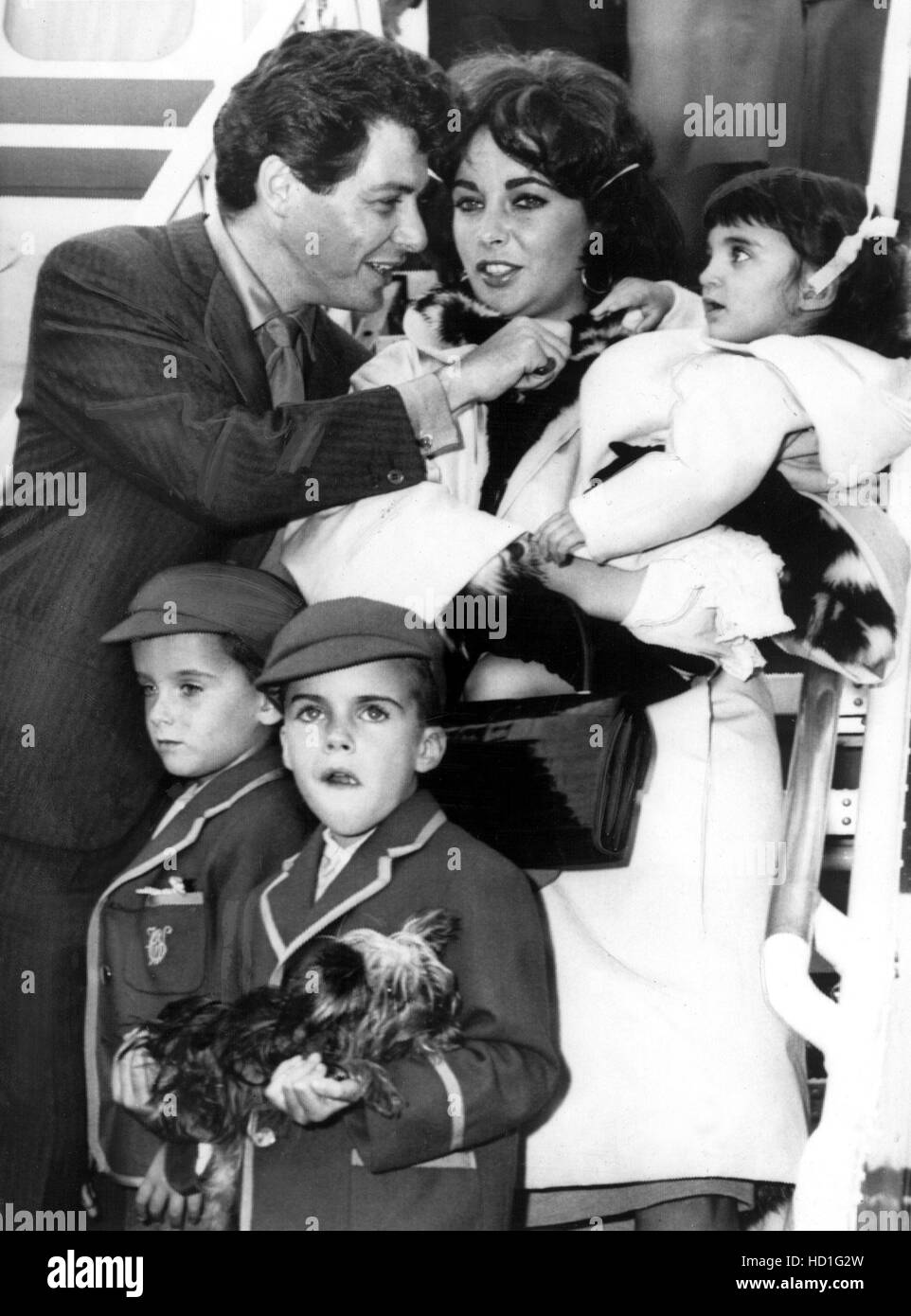 Eddie Fisher, Elizabeth Taylor with Michael Wilding Jr., Christopher ...