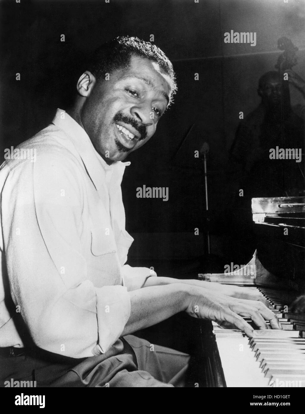 Jazz pianist Erroll Garner, 1953 Stock Photo - Alamy