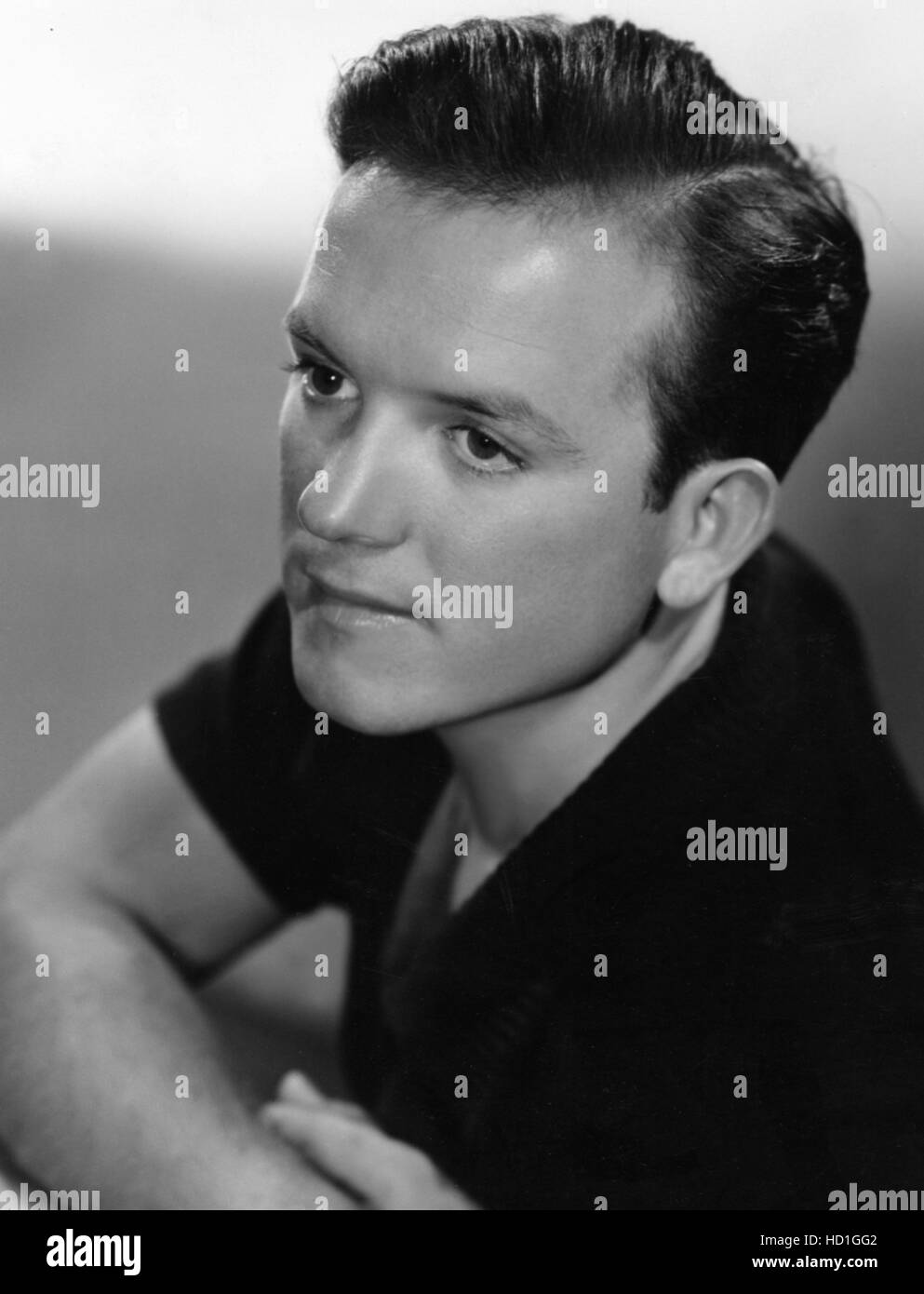 Eric Linden, 1935 portrait, photo: Clarence Sinclair Bull Stock Photo ...