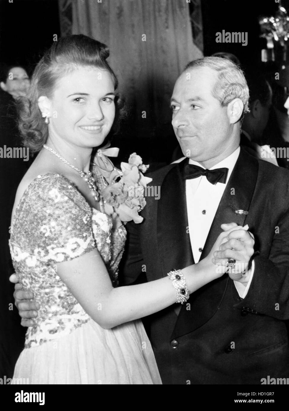 George Jessel, right, and his fiancee, 15-year-old actress Lois Andrews ...