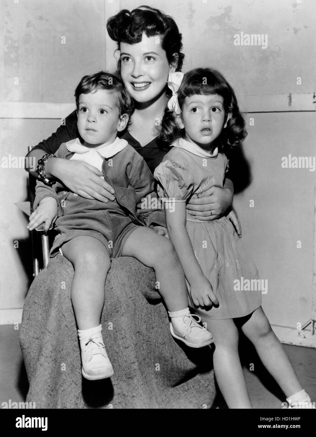 Gloria DeHaven with her children, Kathleen and Thomas Payne, 1950 Stock ...