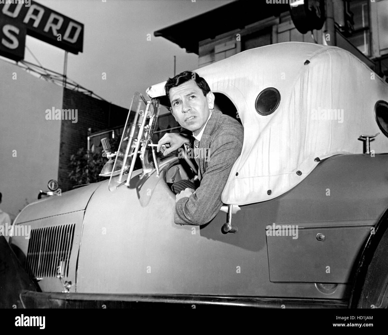 Jack Webb in his 1927 Stutz Bearcat, 1955 Stock Photo - Alamy
