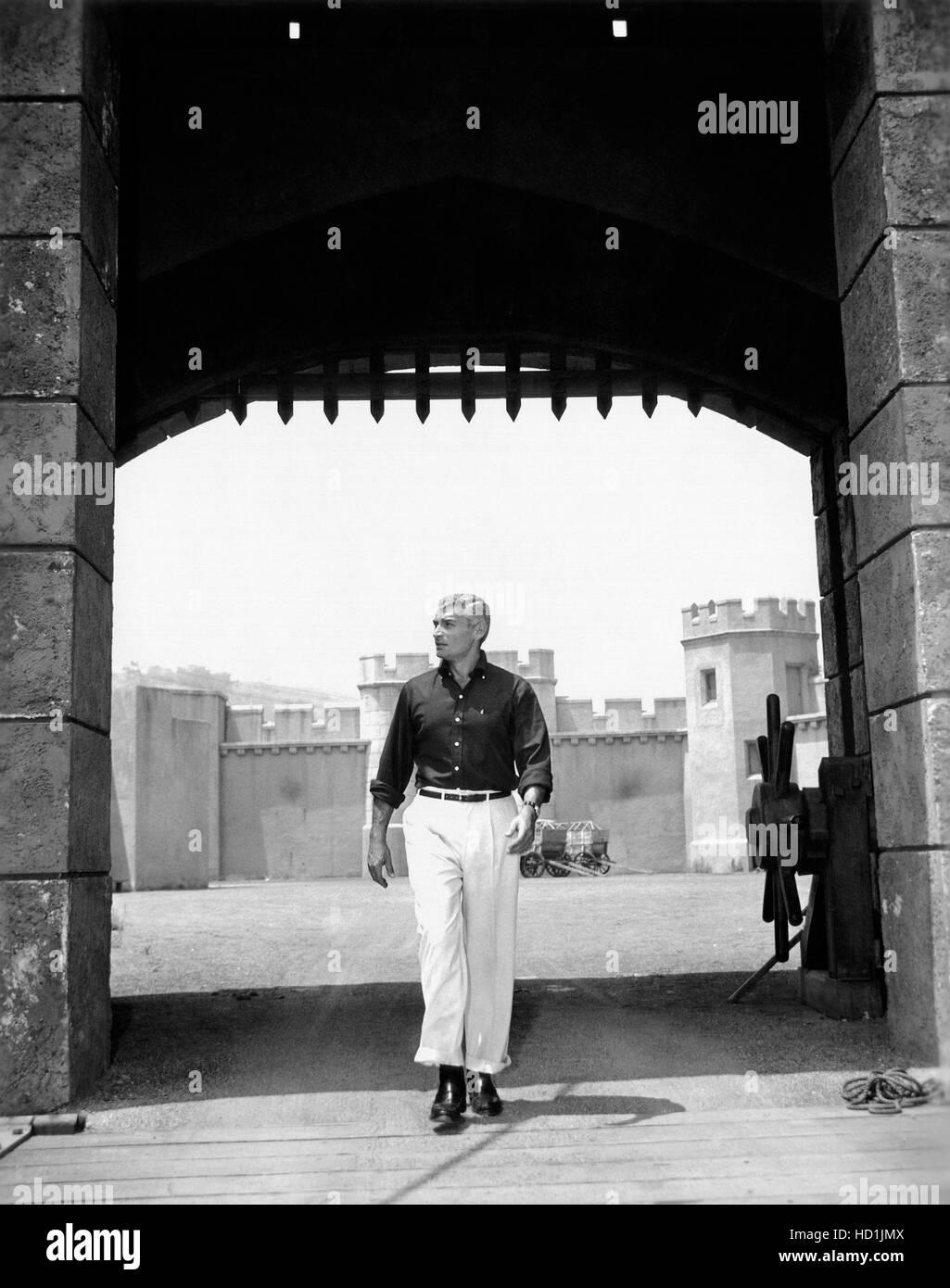 Universal star Jeff Chandler wanders around the back lot, 1955 Stock ...