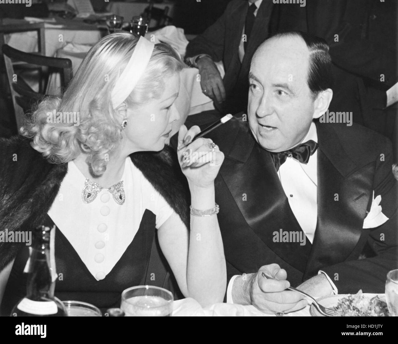 Attorney Jerry Giesler (right) and wife Ruth Stevens dining at Macambo ...