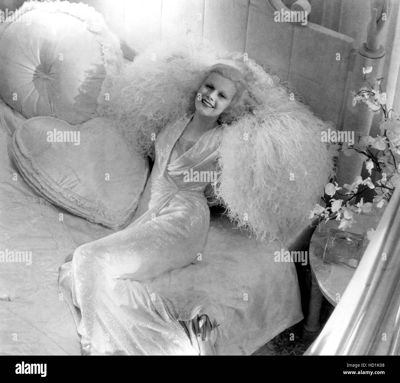 Jean harlow on set hi-res stock photography and images - Alamy