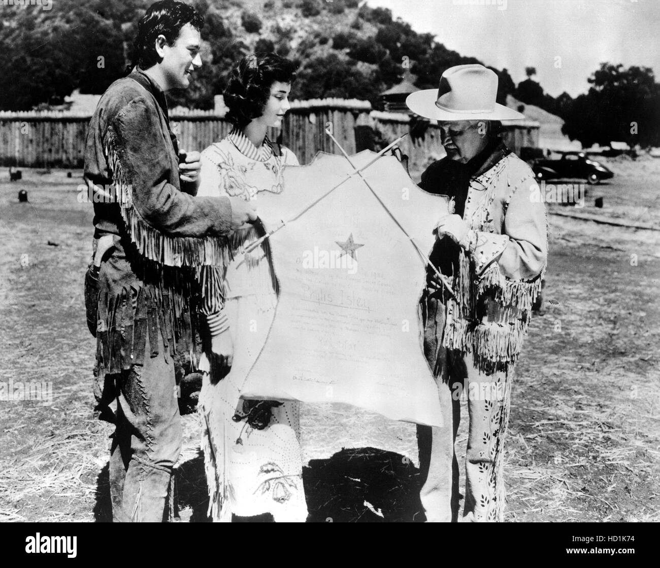 John Wayne with NEW FRONTIER co-star Phyllis Isley (Jennifer Jones ...