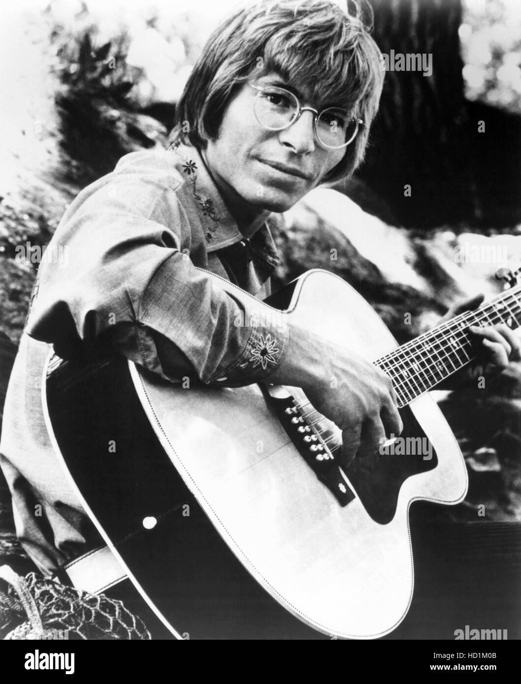 John Denver, 1970s Stock Photo - Alamy