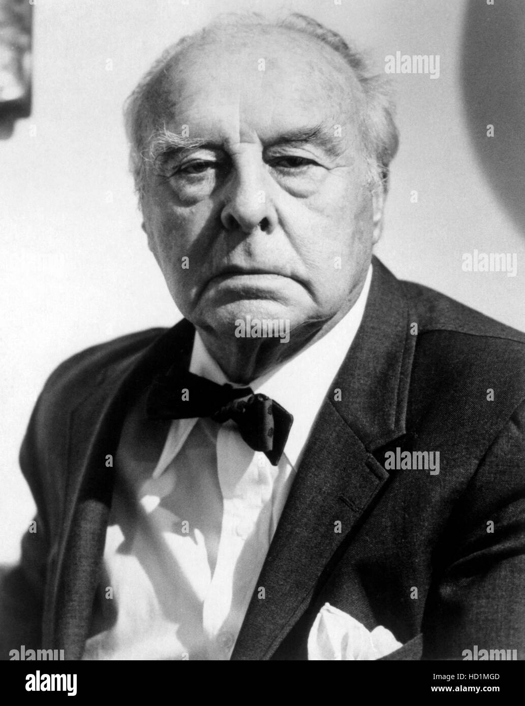 John Houseman, Paramount Pictures portrait, 1977 Stock Photo - Alamy