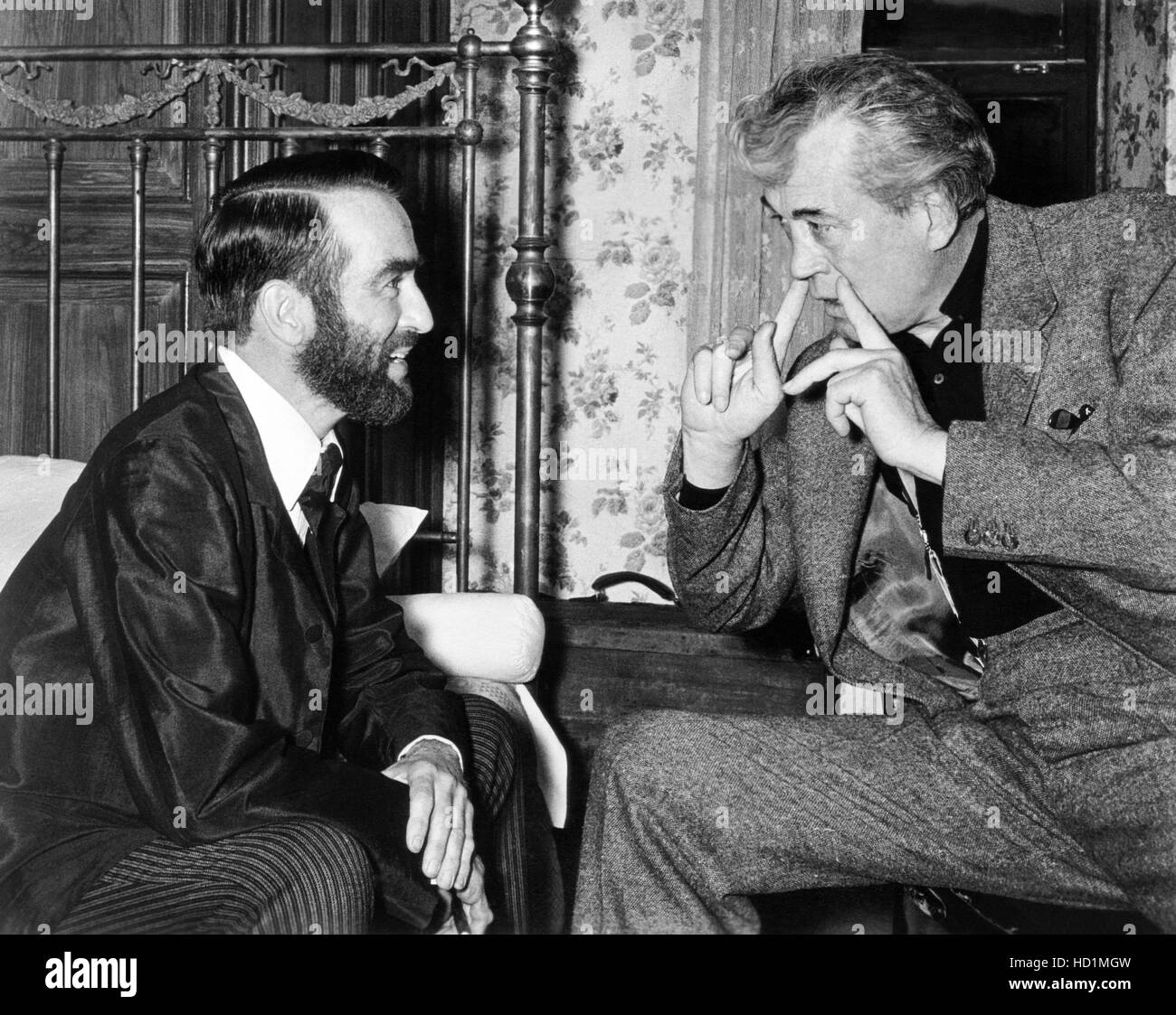 FREUD, from left, Montgomery Clift, director John Huston, on-set, 1962 ...