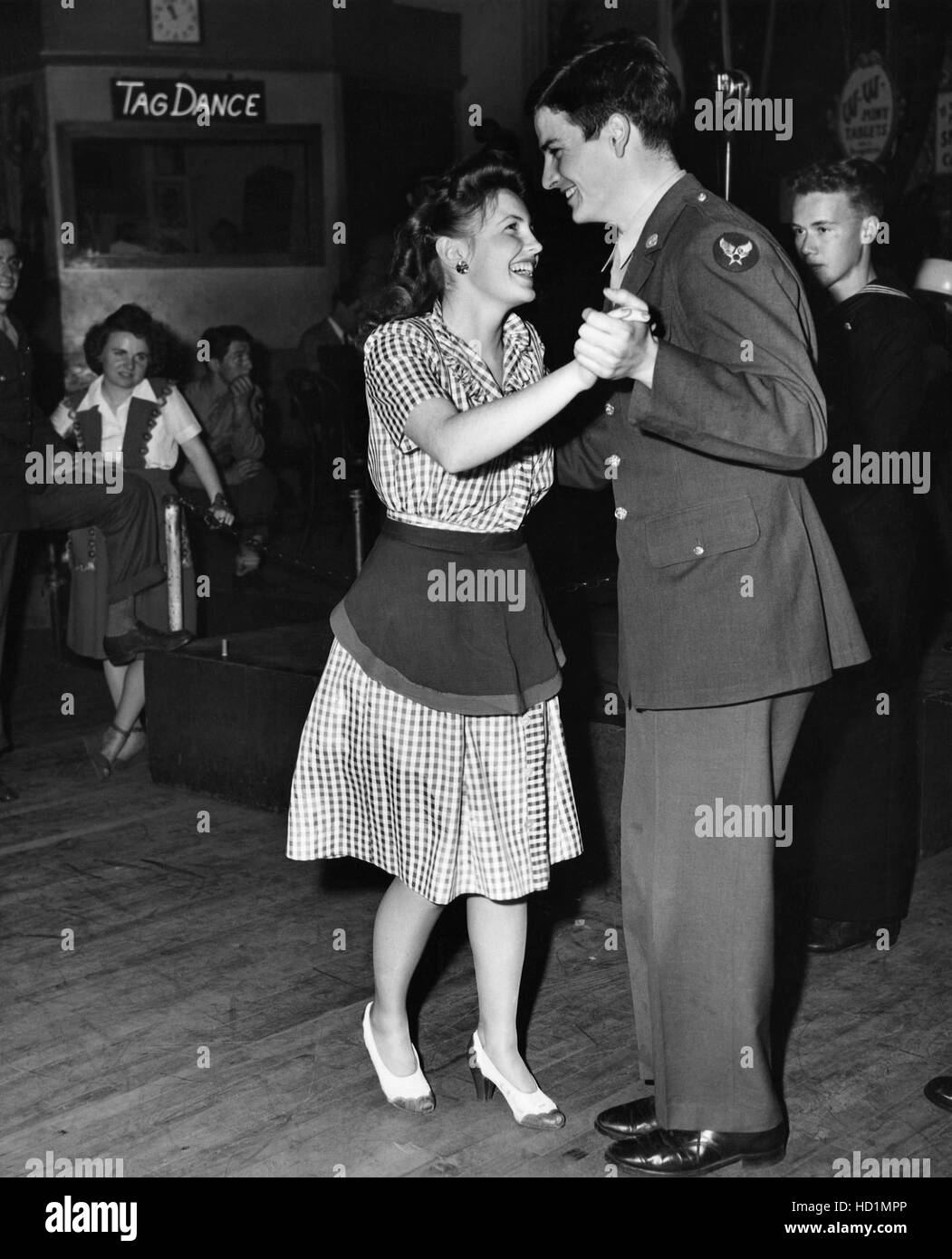 1940s dancing soldier hi-res stock photography and images - Alamy