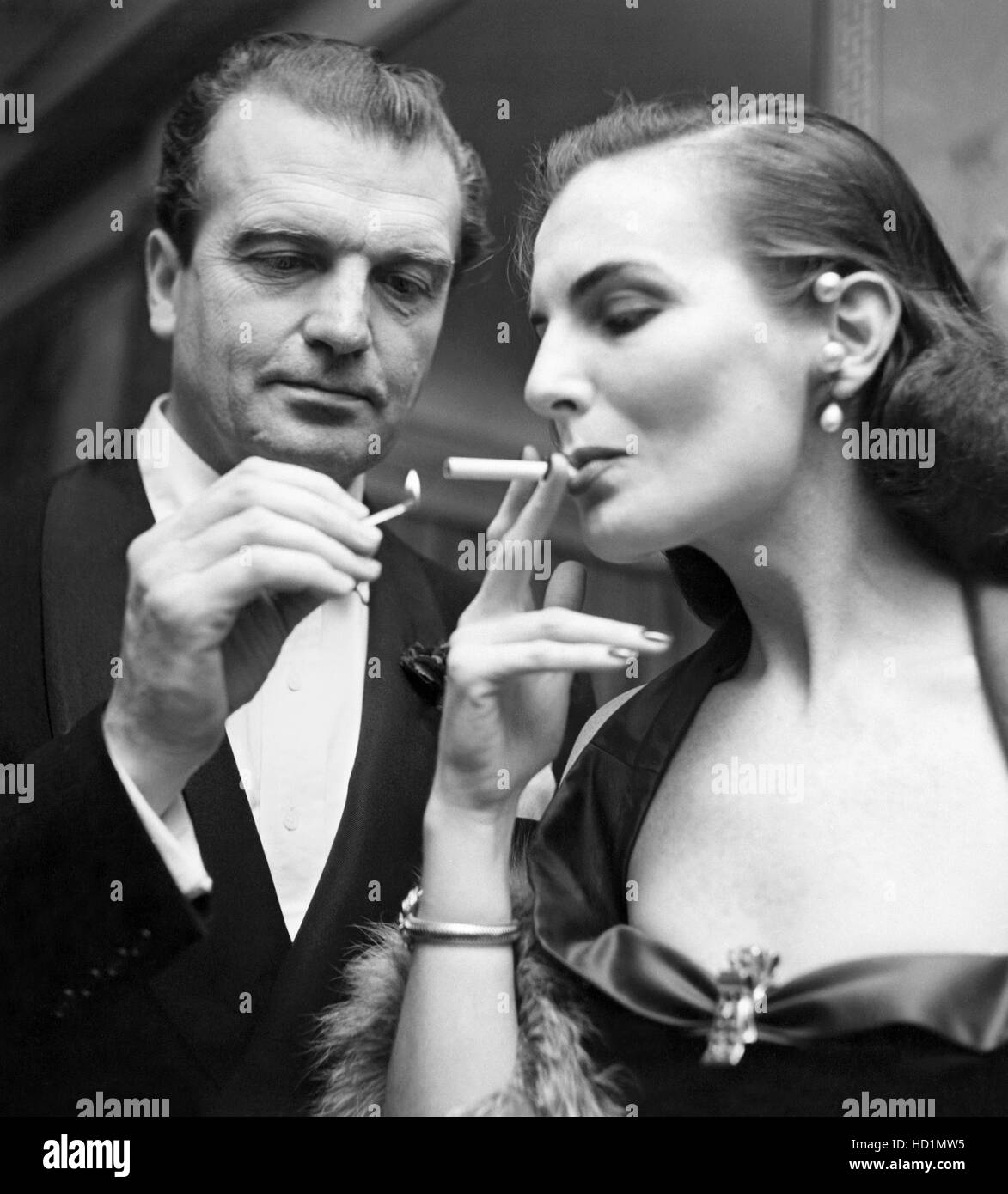 John Loder and his wife, Evelyn Auff Mordt, early 1950s Stock Photo - Alamy