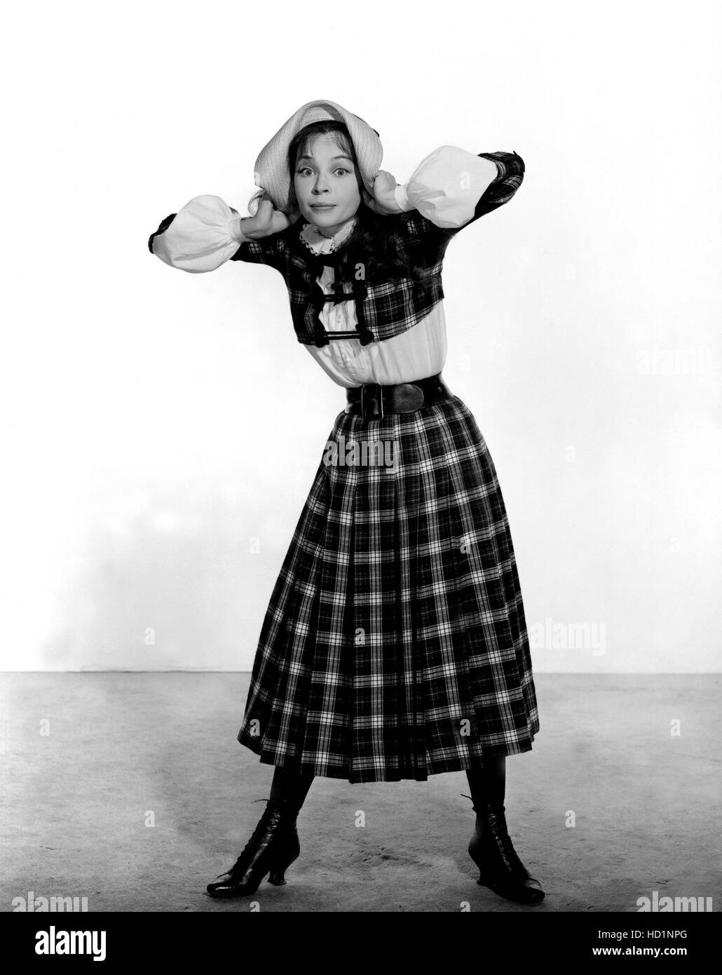 LESLIE CARON, portrait in costume for the film GIGI, 1958 Stock Photo ...