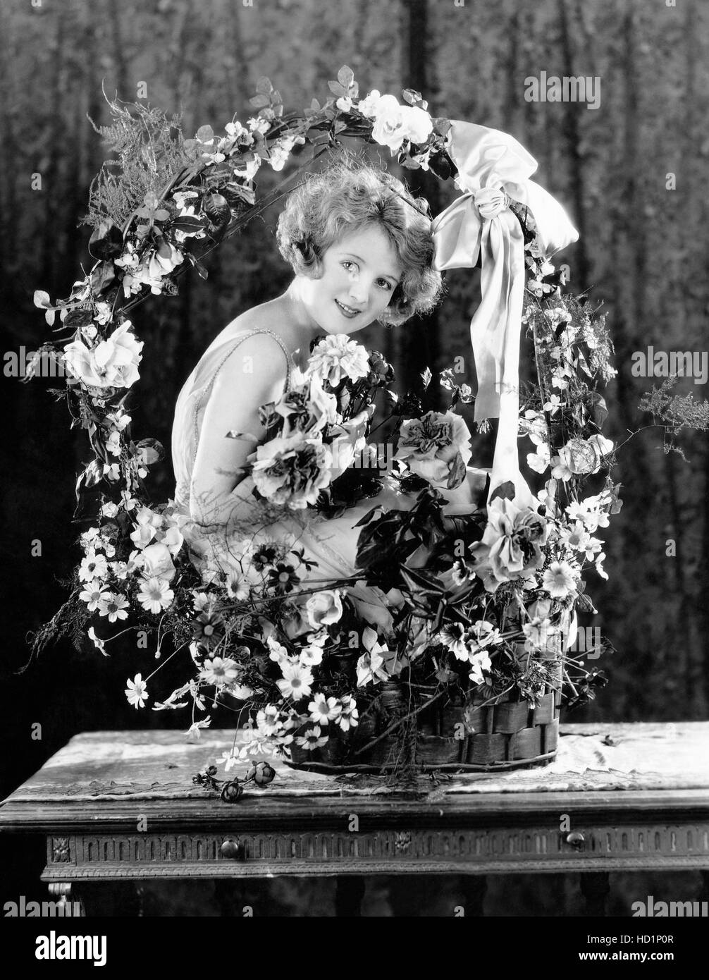 YOU CAN'T FOOL YOUR WIFE, Pauline Garon, 1923 Stock Photo - Alamy