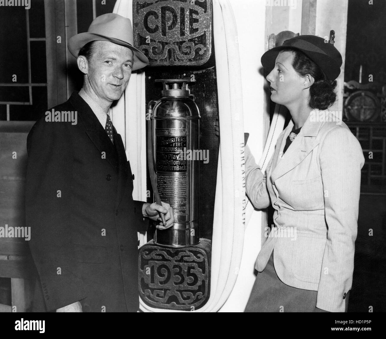 From left: Lee Tracy, Binnie Barnes, at the Motion Picture Hall of Fame ...