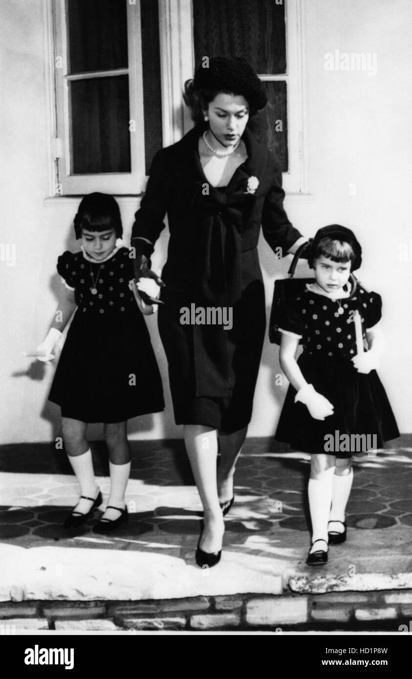 Linda Christian with her daughters, Taryn Power (left) and Romina Power ...