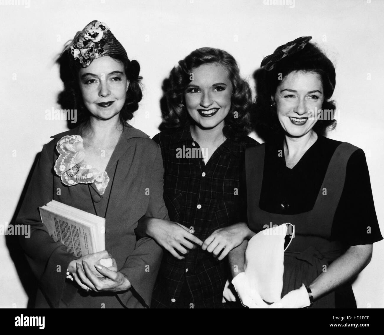 From left, Lillian Gish, Susanna Foster, Dorothy Gish, visiting ...