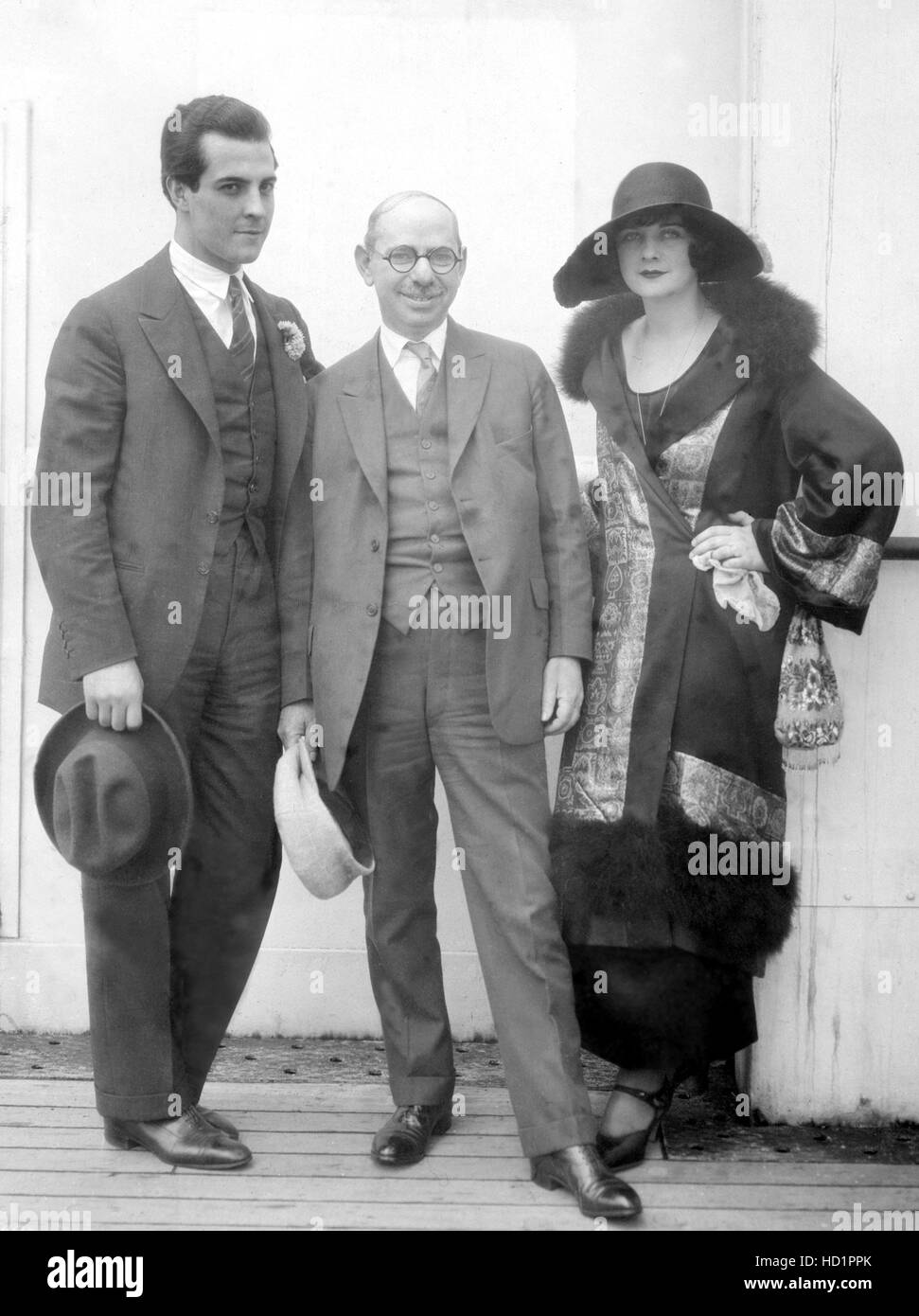 From left: Ramon Novarro, Marcus Loew, Alice Terry, July 7, 1924 Stock ...