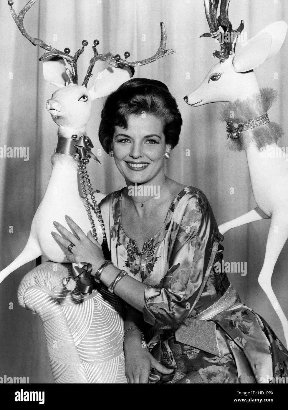 Marjorie Lord, portrait ca. 1960 Stock Photo - Alamy