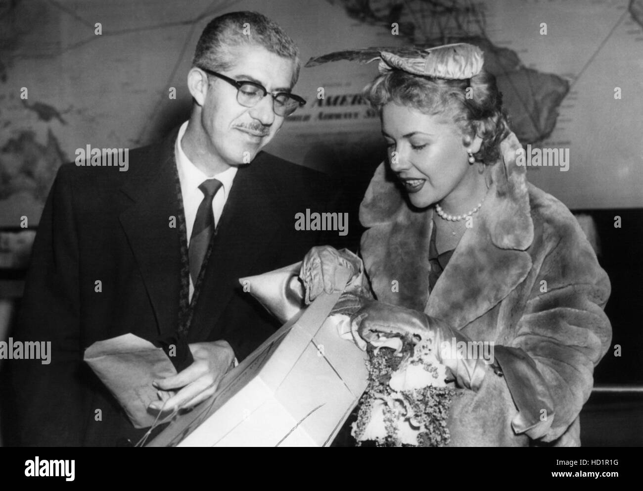 Ex-spouses Harry Karl, Marie McDonald, en route to re-marry in Paris ...