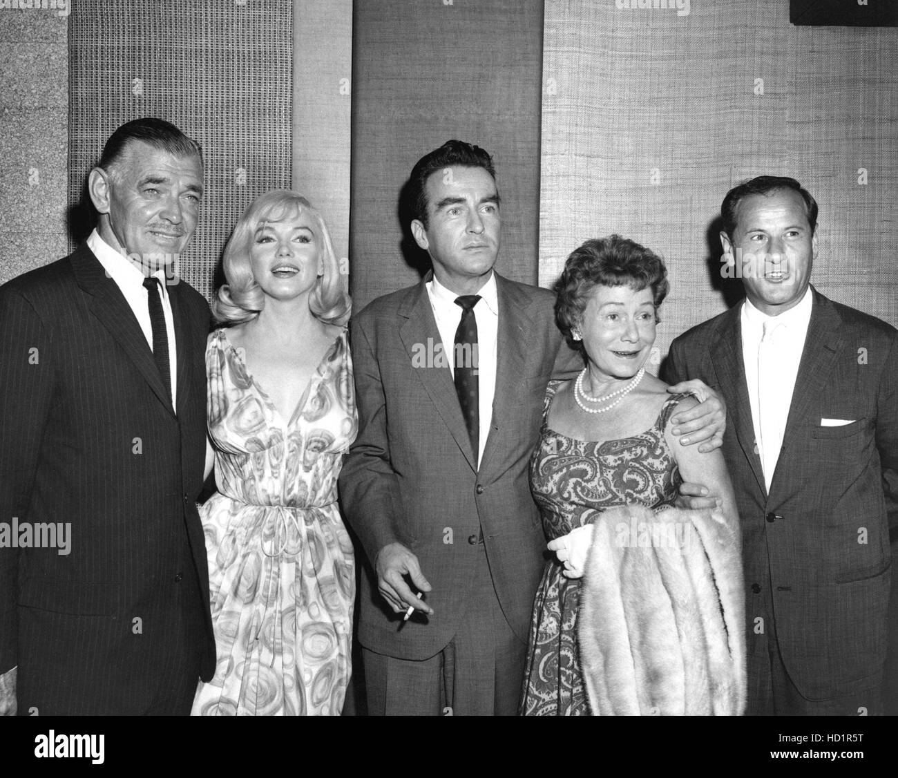 CLARK GABLE, MARILYN MONROE, MONTGOMERY CLIFT, THELMA RITTER and ELI ...