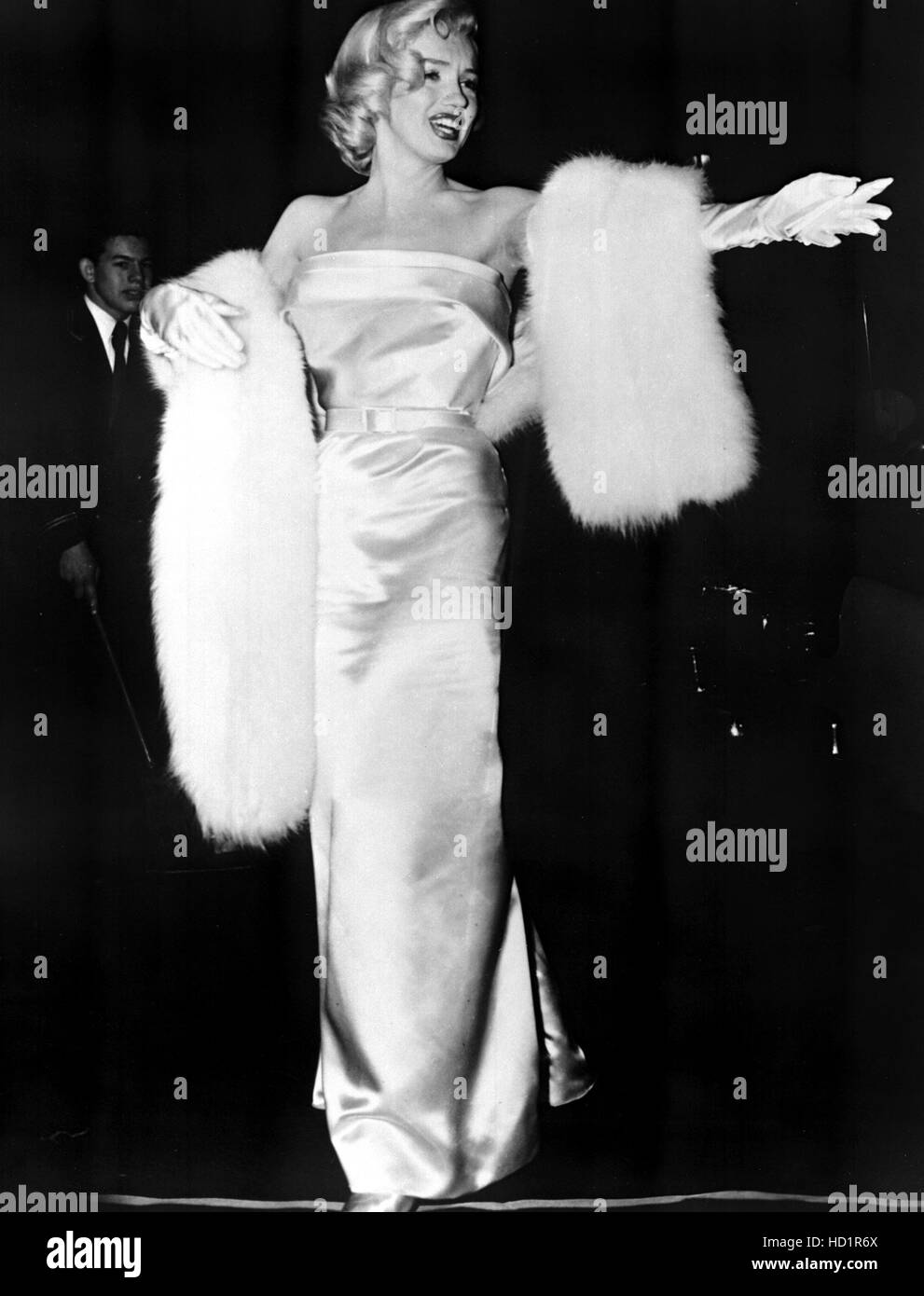 Marilyn Monroe at premiere of CALL ME MADAM, March 04, 1953 Stock Photo ...