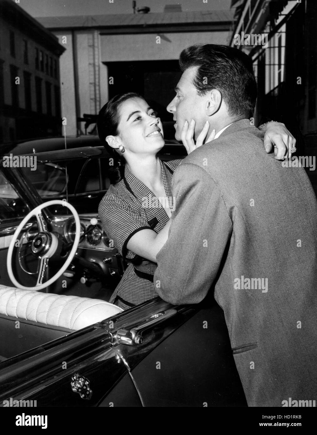Marisa Pavan, left, and Jean-Pierre Aumont, en route to their Santa ...