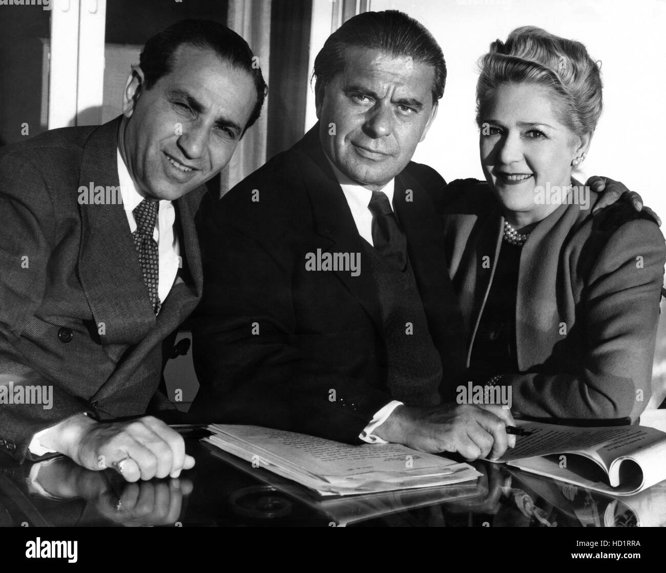 Mary Pickford with Lester Cowan, Gabriel Pascal, 1947 Stock Photo - Alamy