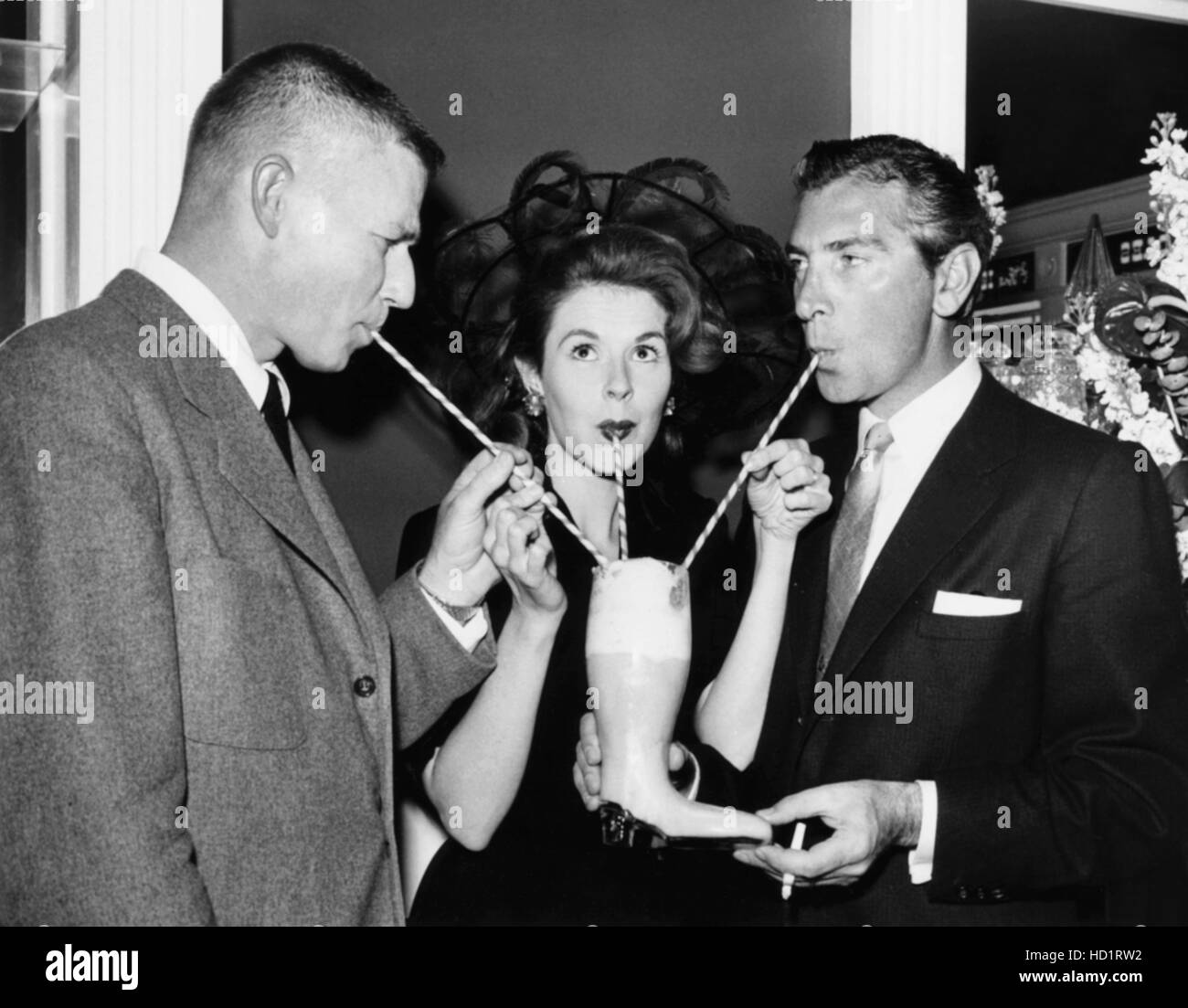 From left: Wil Wright, Mala Powers and her husband Monte Vanton sipping ...