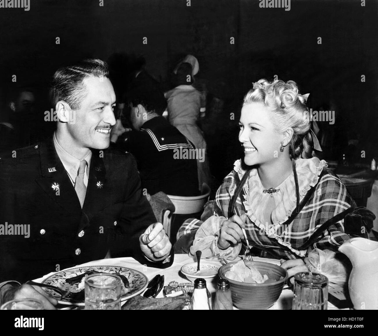 Marjorie Reynolds, right, and her first husband, Jack Reynolds, at the ...