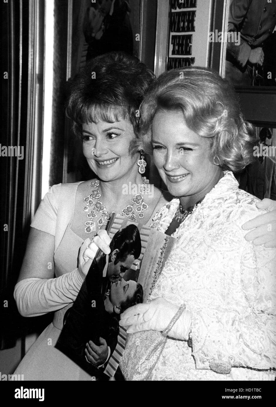 Olivia De Havilland, Kay Gable at the GONE WITH THE WIND re-issue ...