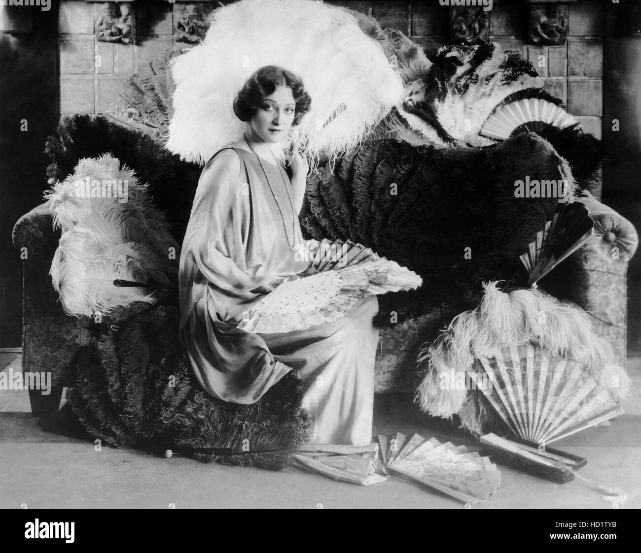Pauline Frederick, with her fans, 1920 Stock Photo - Alamy