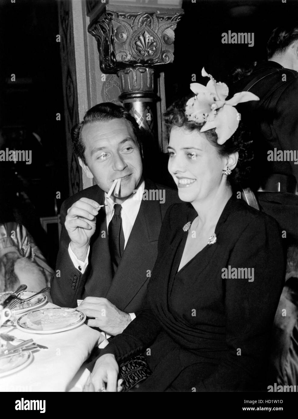 Paul Henreid with wife, Elizabeth Gluck at the annual Hollywood Academy ...