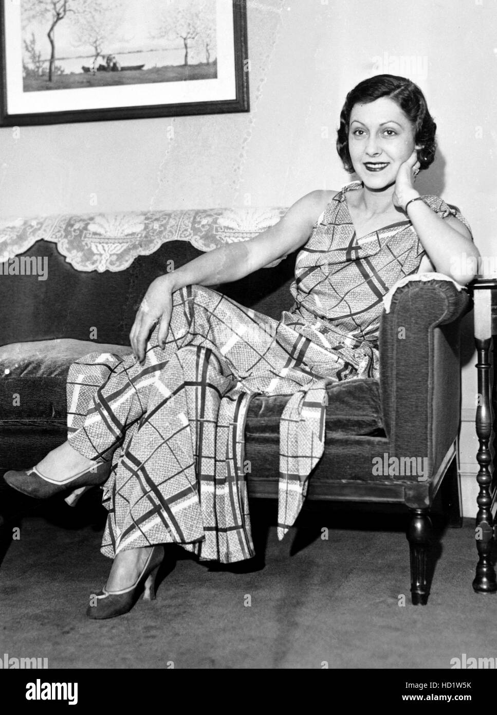 Patsy Ruth Miller, in her New York apartment, March 1932 Stock Photo ...