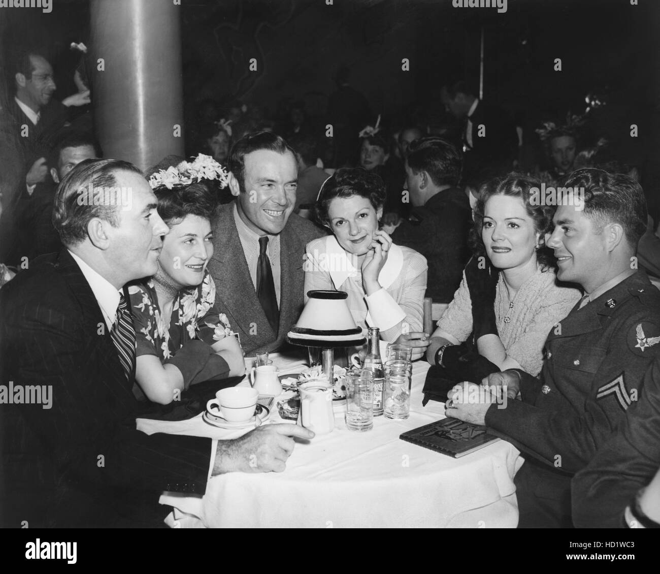 From left: Pat O'Brien, Eloise Taylor O'Brien, Dean Jagger, Antoinette ...