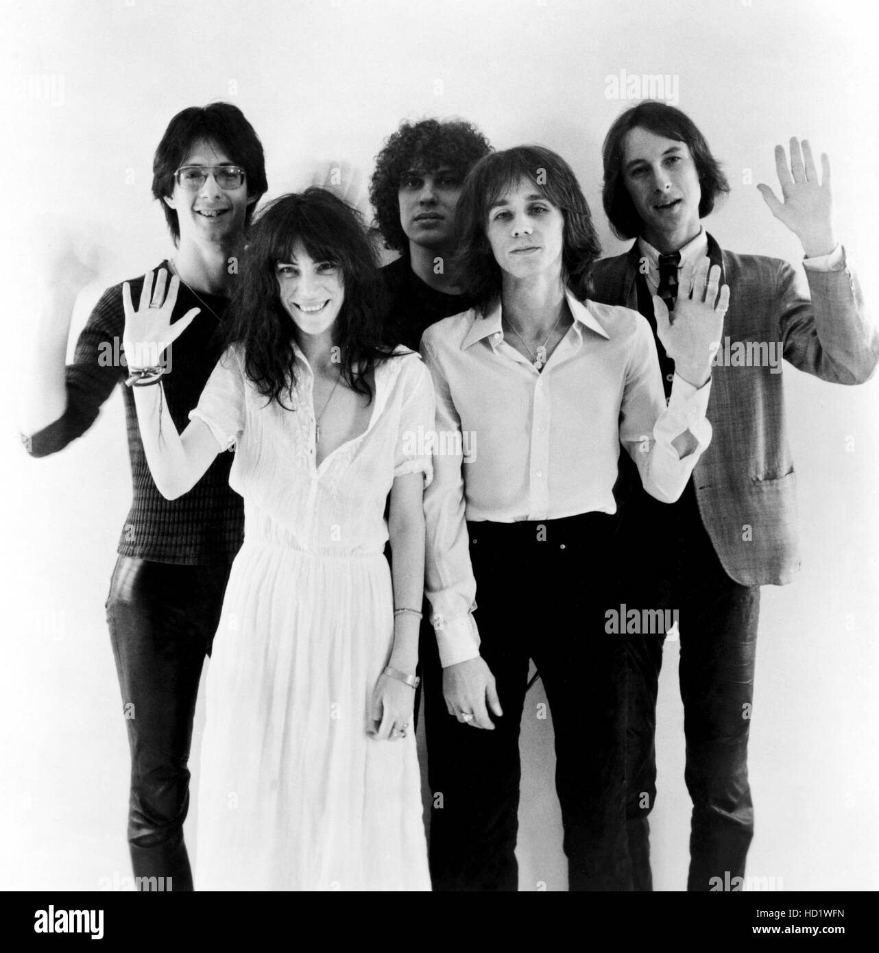 Patti Smith Band, Lenny Kaye, Patti Smith, Bruce Brody, Ivan Kral, Jay ...