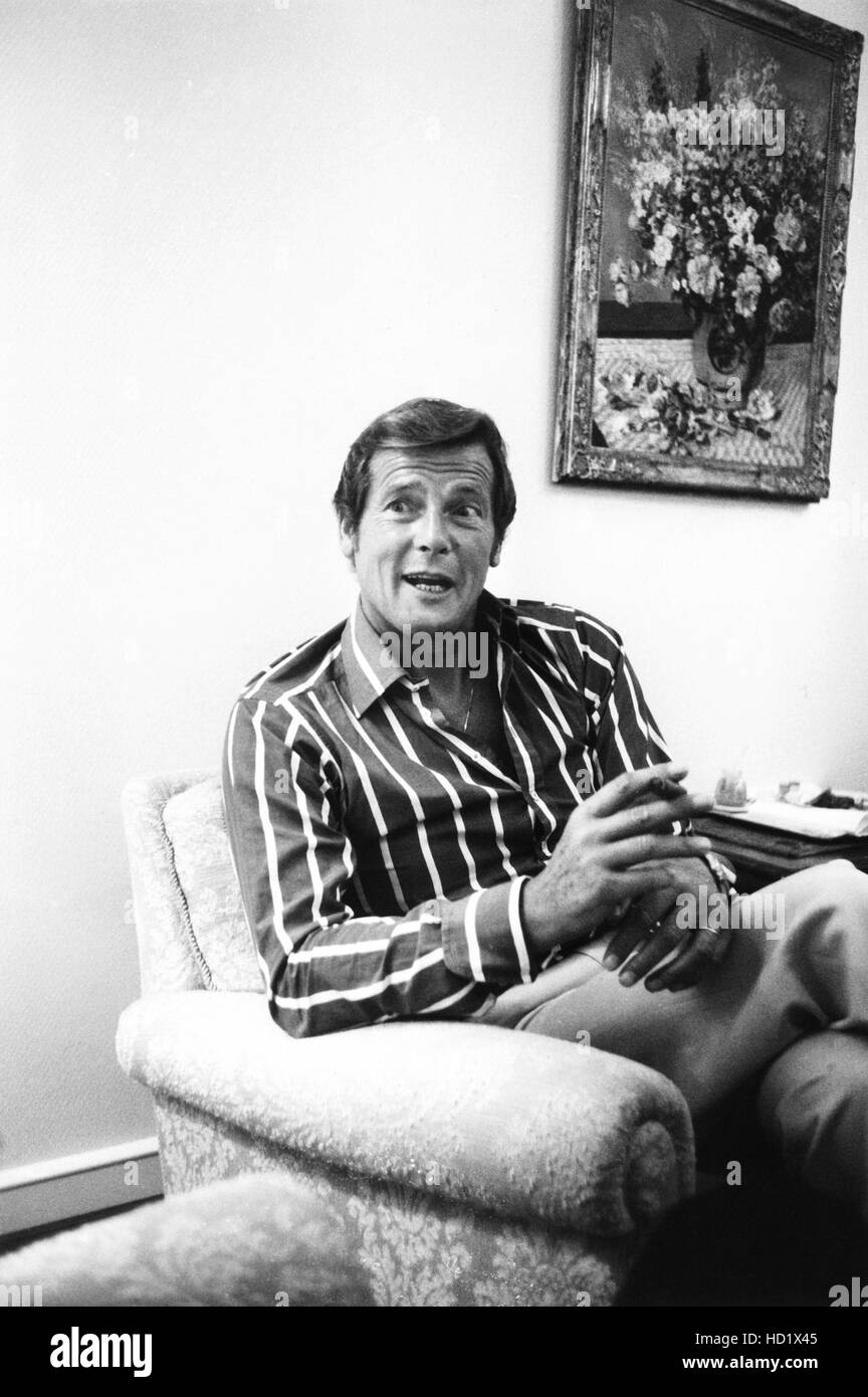 Roger Moore, 1970s Stock Photo - Alamy