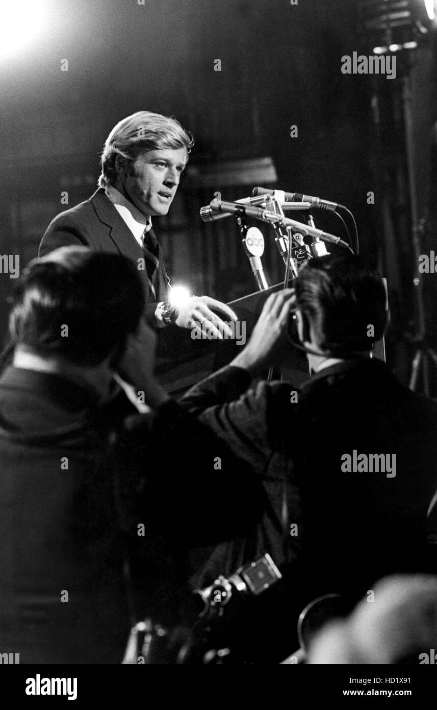 THE CANDIDATE, Robert Redford, 1972 Stock Photo - Alamy