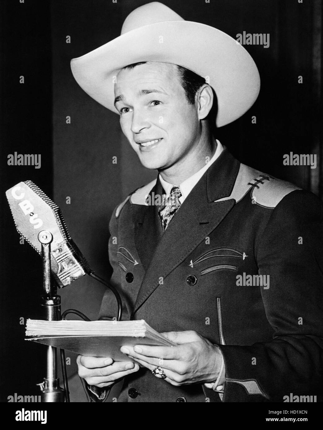 Roy Rogers at the CBS radio microphone, 1944 Stock Photo - Alamy